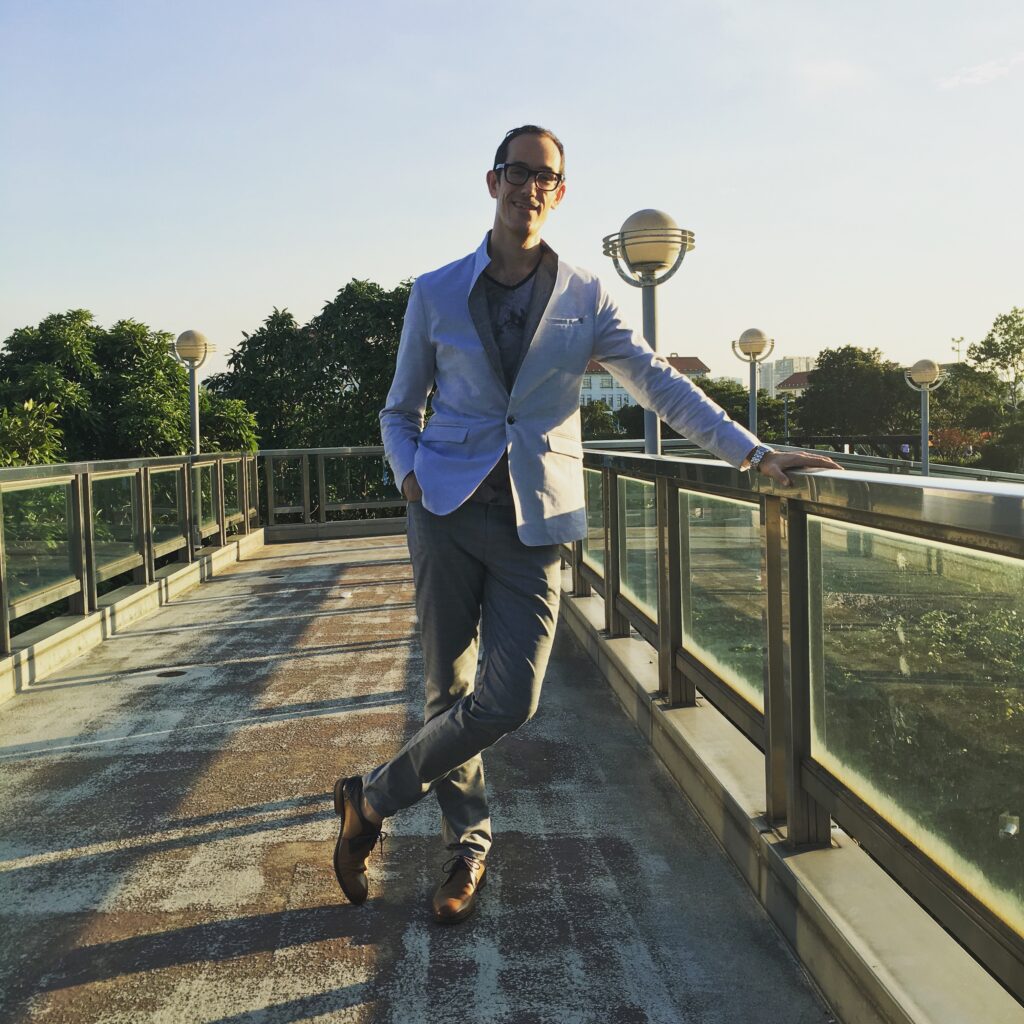 Biography – David Sisco